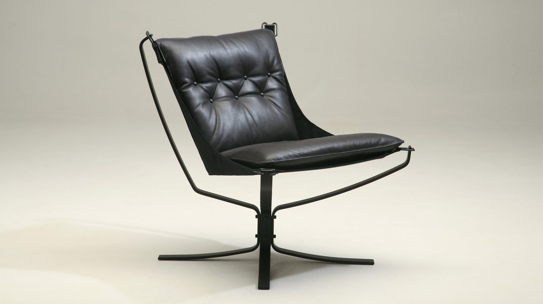 Falcon First - LK Hjelle